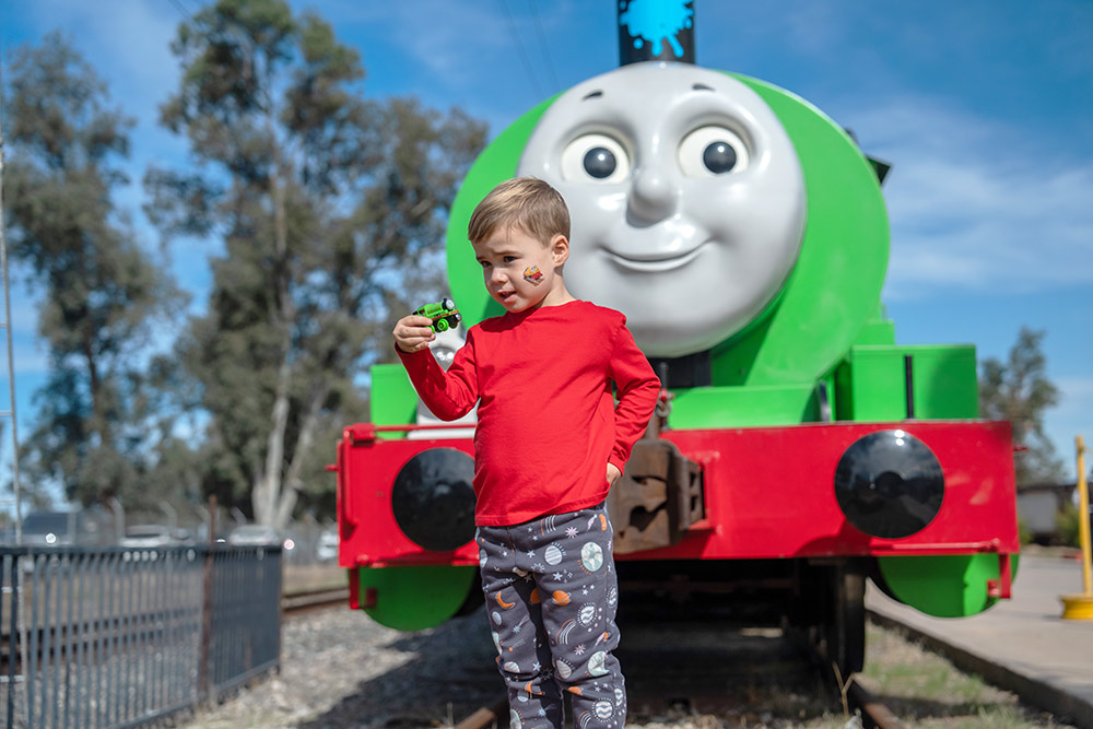 Peep Peep! | A Day Of Family Fun With Thomas! | Day Out With Thomas